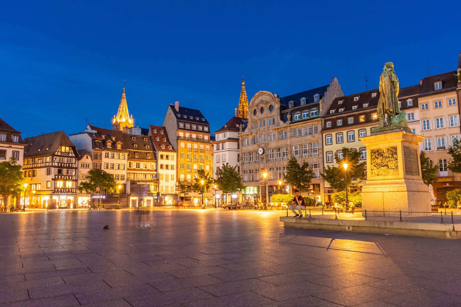 10 Iconic Buildings and Places in Strasbourg - Discover the Most Famous ...